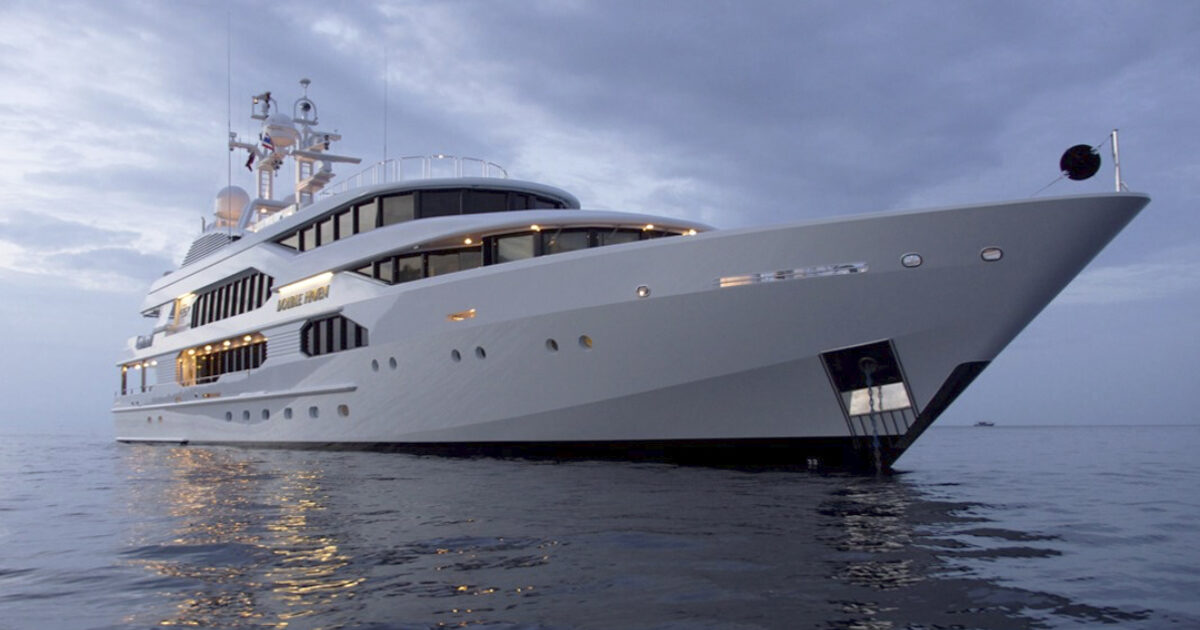 Feadship | Feadship Resale debuts with the iconic Double Haven at…